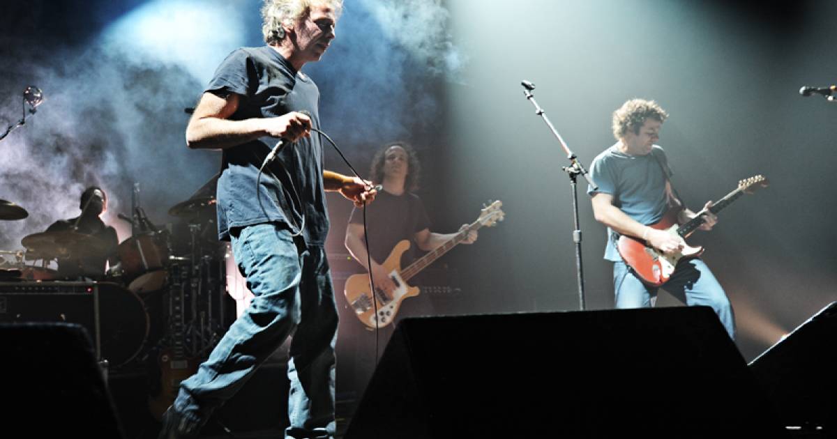 Ween completely blows it with a bizarre Vancouver show | Georgia ...