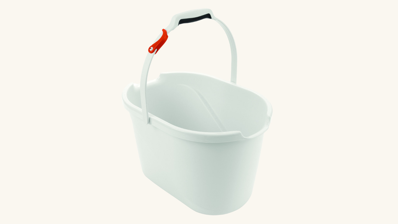 Top 5 Best Buckets in 2025 - Straight.com